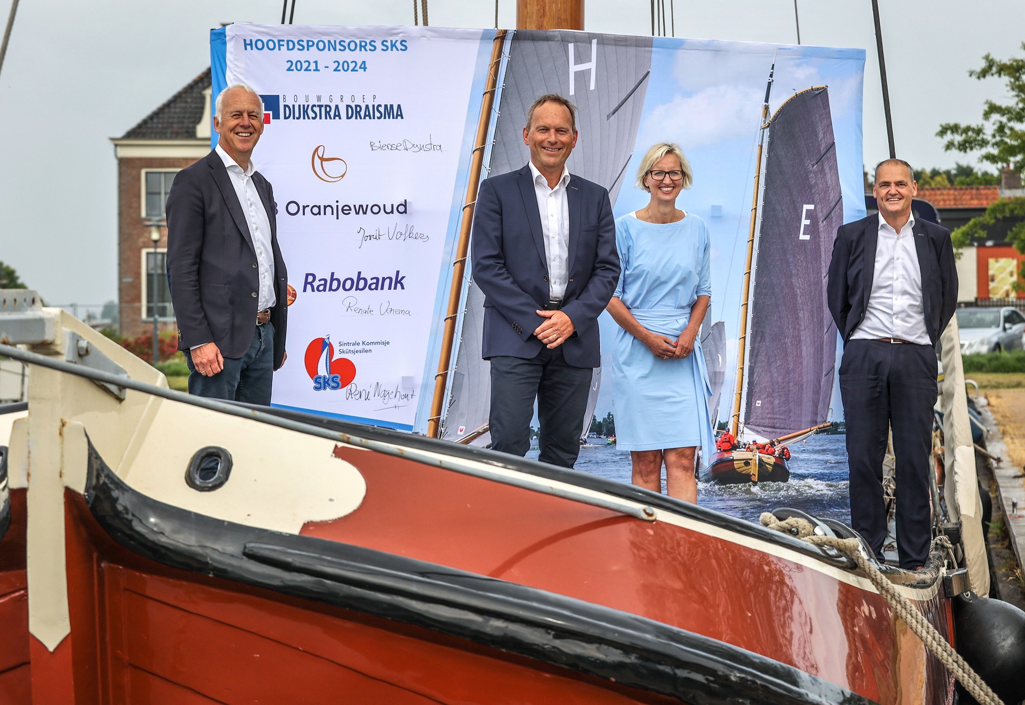 Hoofdsponsor SKS Skutsjesilen - Bouwgroep Dijkstra Draisma
